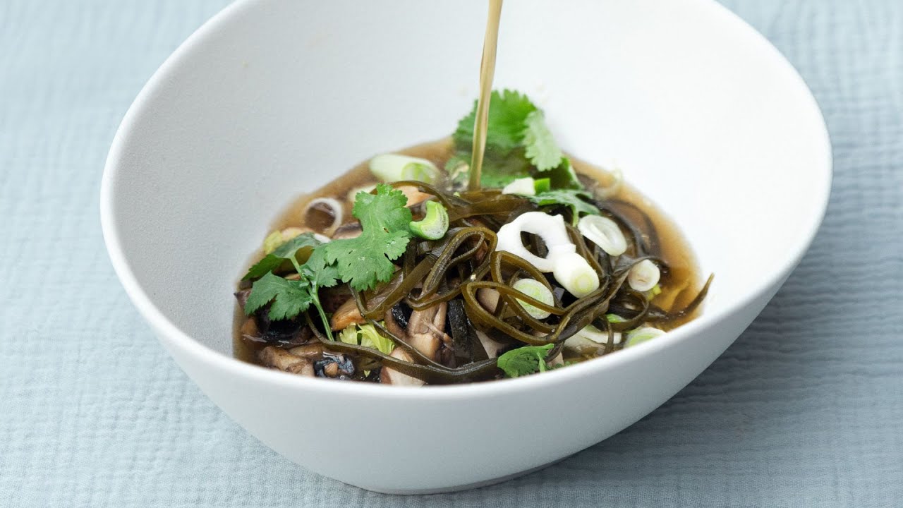 Recette - Bouillon détox algues, bergamote, champignons - Fabrice ...