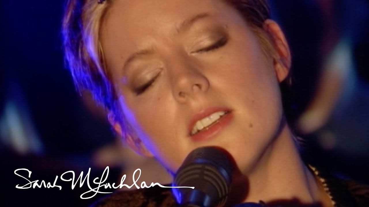 Sarah McLachlan - Adia (Top Of The Pops, Oct 2, 1998) - YouTube