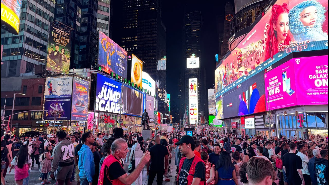 🇺🇸 Live from Times Square, New York City on Wednesday night - YouTube