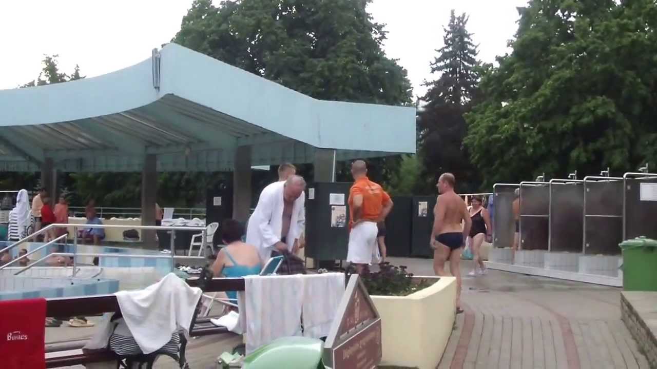 Strand Gyula, bazin termal exterior. - YouTube