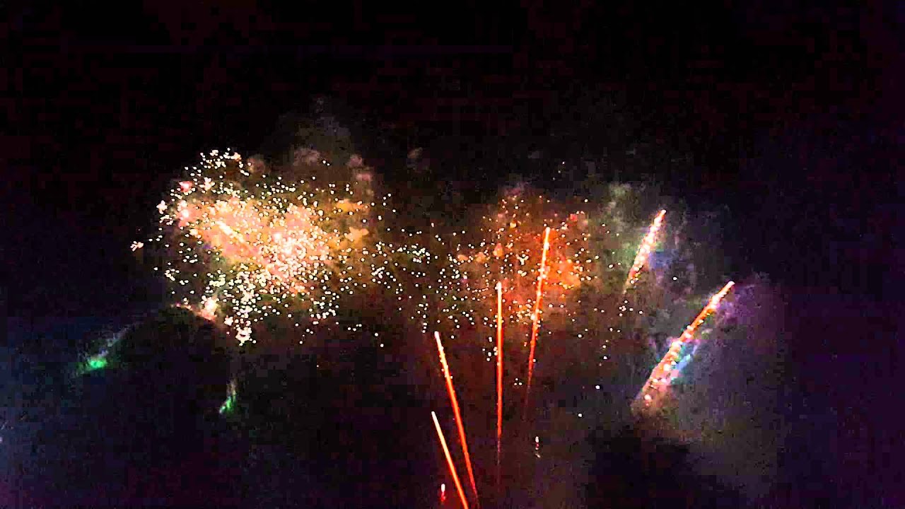 Himley Hall Bonfire and Fireworks display 2015 - Superheros The Sequel ...