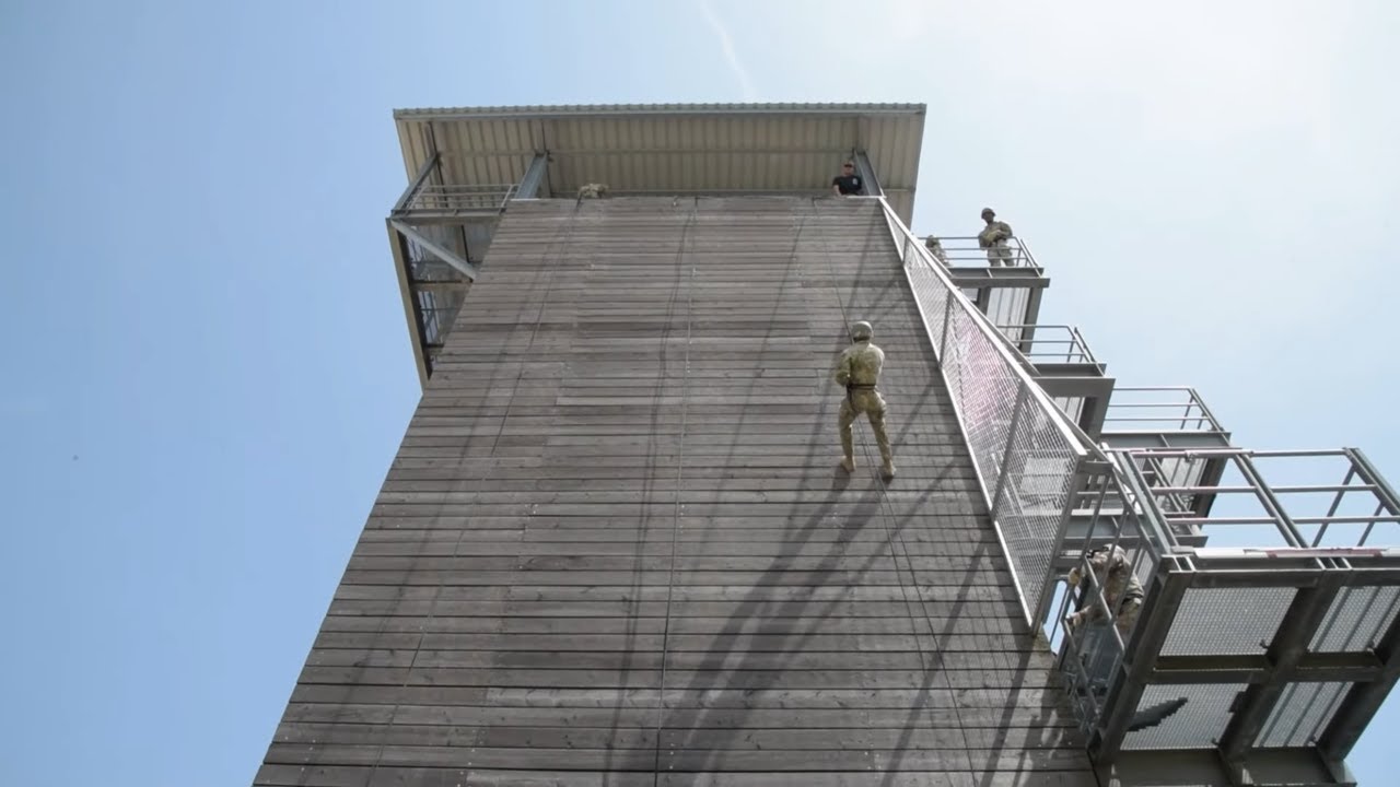 U.S. Soldiers take on intense air assault training in Europe - YouTube
