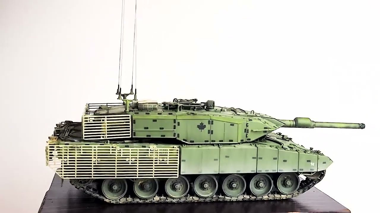 LEOPARD 2A4M CANADA - YouTube
