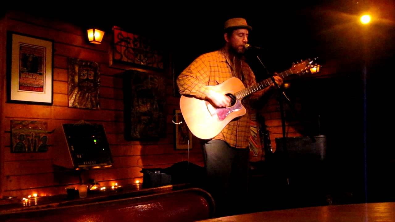 Eric Nassau at the Barking Spider in Cleveland, OH - YouTube