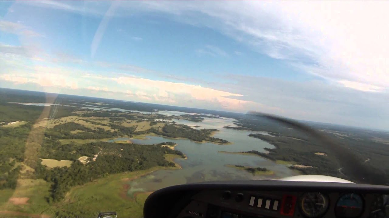Flying Closed Traffic Pattern at KADM with DA40 - YouTube