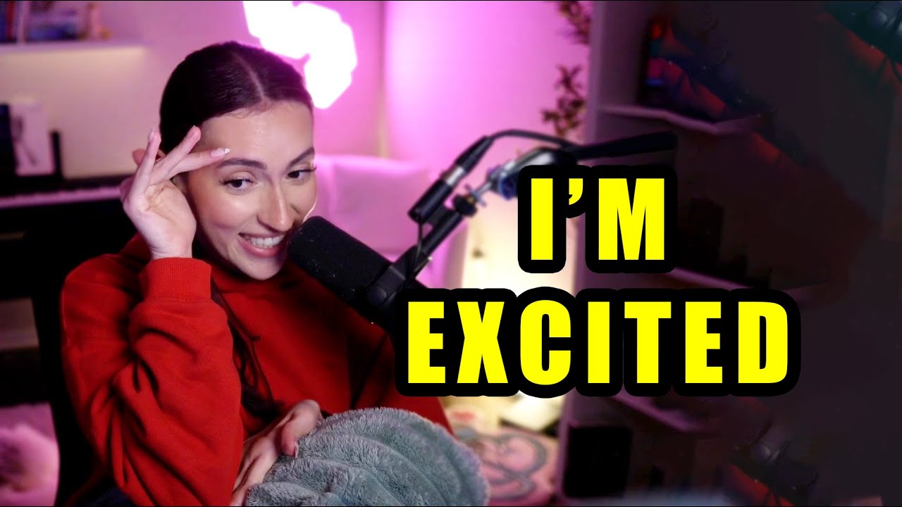 Clara's talks about her first time visit of Twitchcon w/ Nora, Innes ...