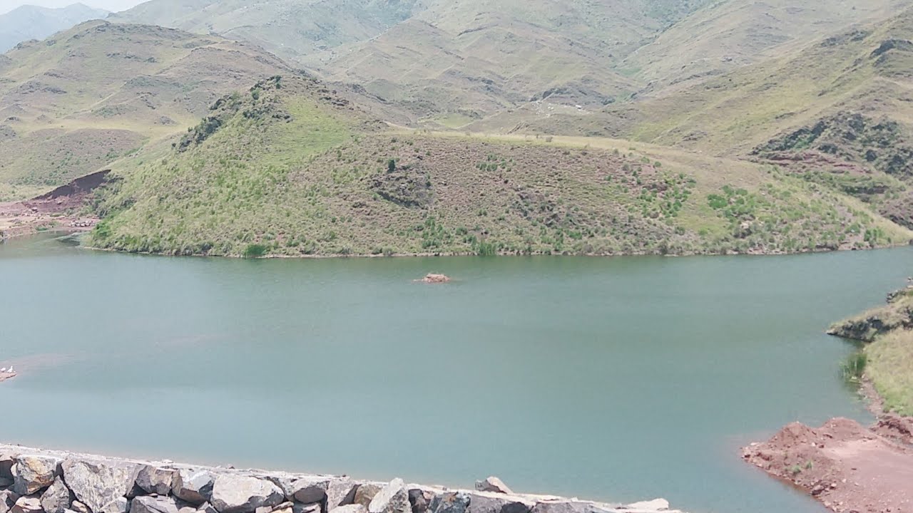 Earth core rock fill dam - YouTube