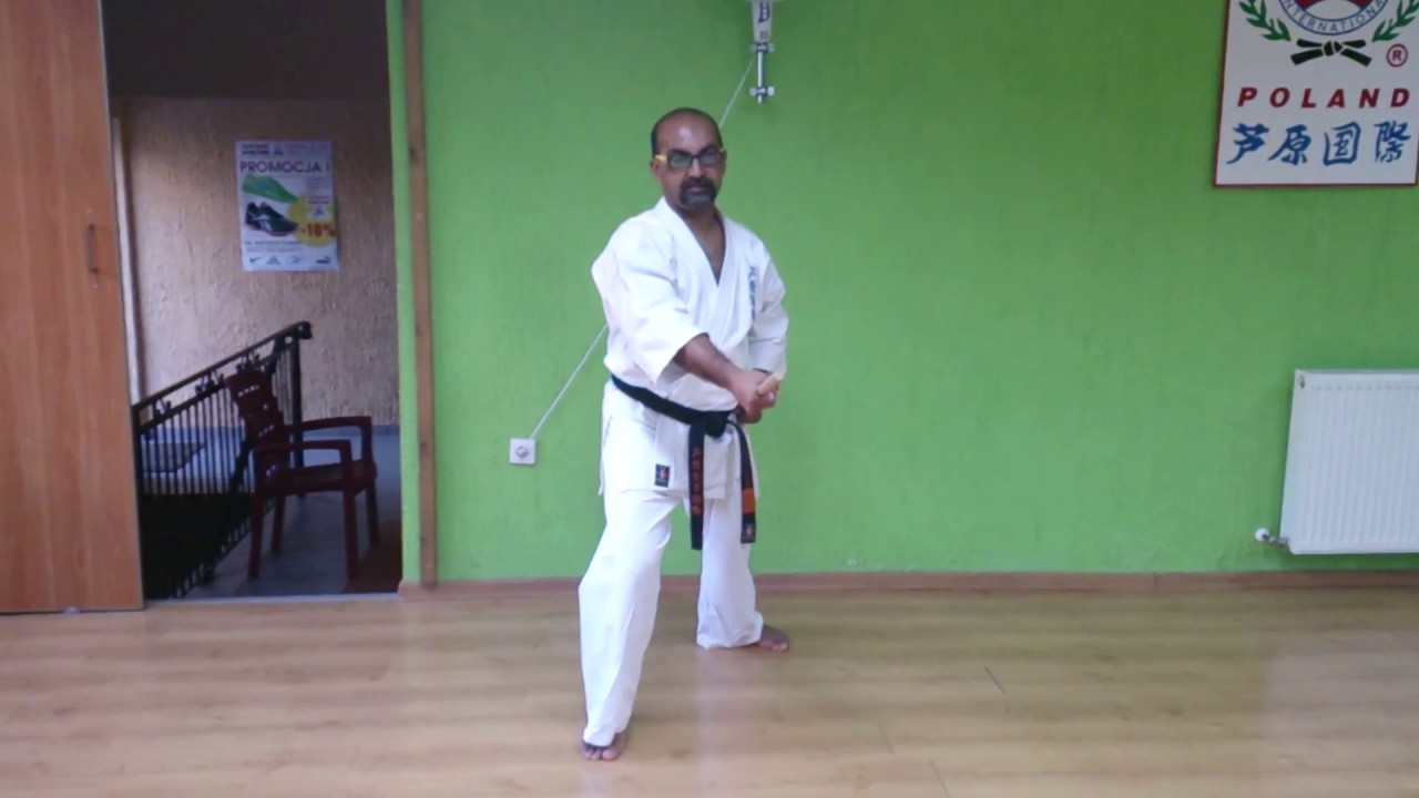 Bo Kamae - the basic stances/kamae as practised in Ashihara Karate ...