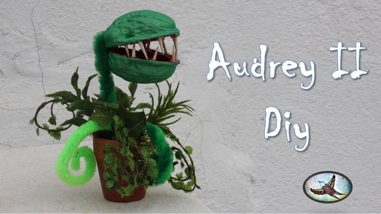 Audrey II Diy - Little shop of horrors - YouTube