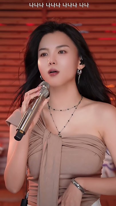 Mulan - 지하철을 타고 (뮤란, 물란) #cover#kpop #music #song #singer #coversong - YouTube