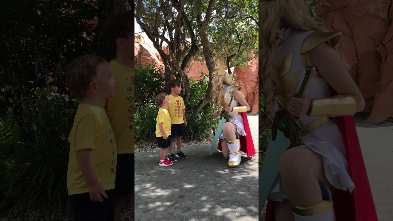 Penn and Bo meet She-Ra at islands of adventure in Orlando Florida ...