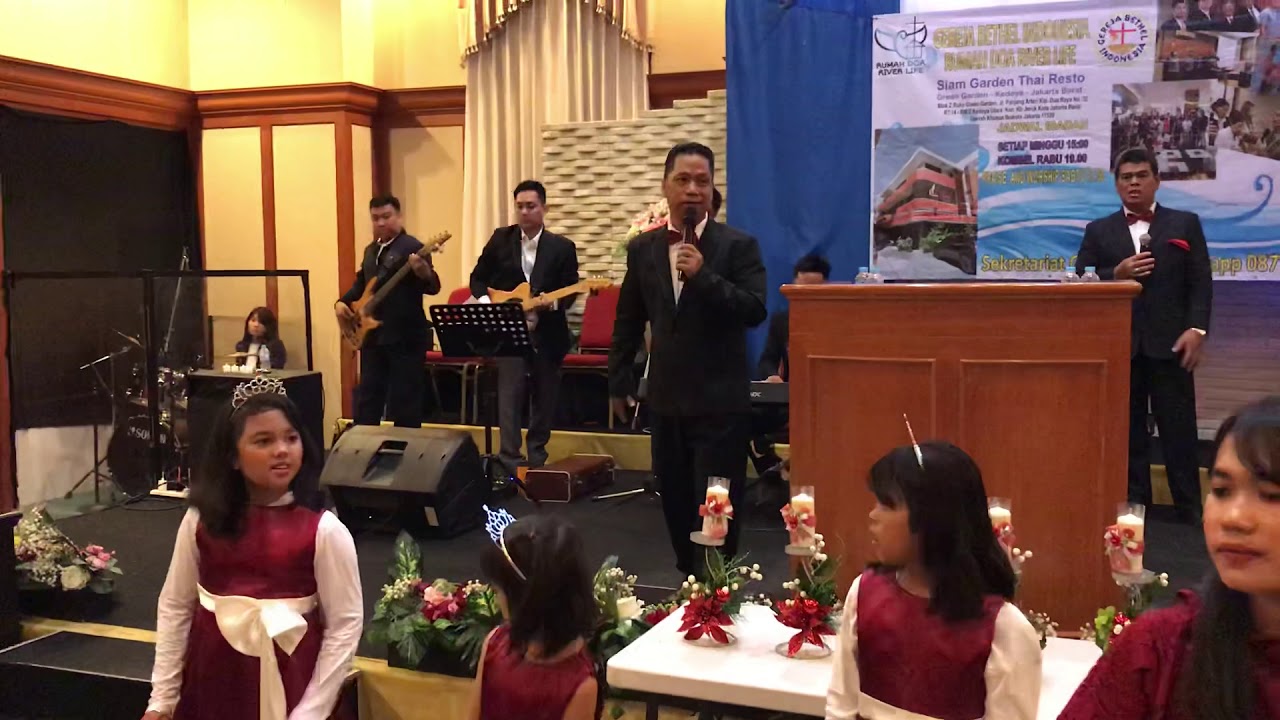 Amazing Grace Mission River Life - YouTube