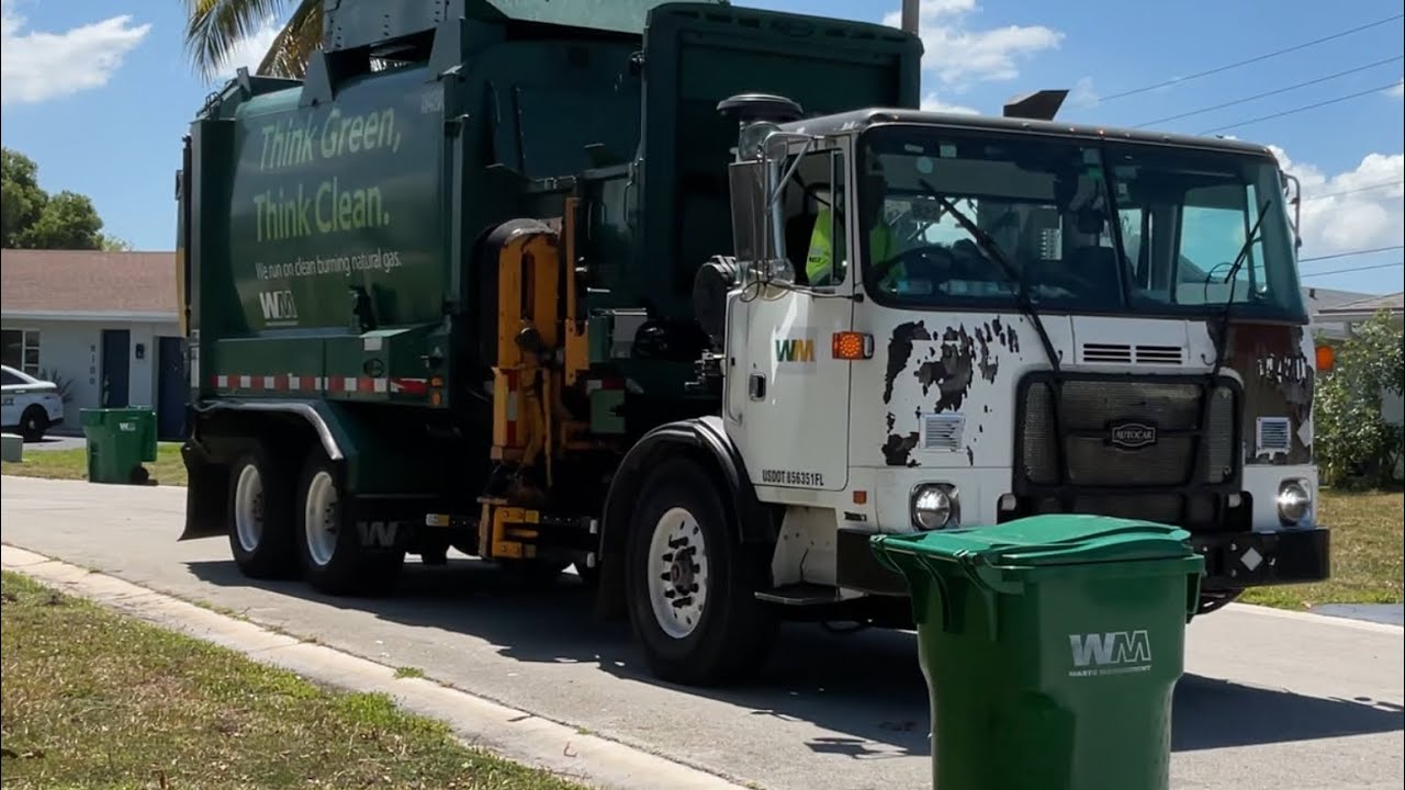 Waste Management | Autocar ACX Labrie Automizer Right Hand - YouTube