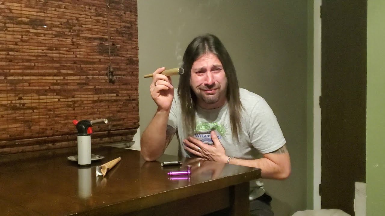 Dan's 420 Chronicles - Smoking A 20 Gram Joint 11/13/20 - YouTube