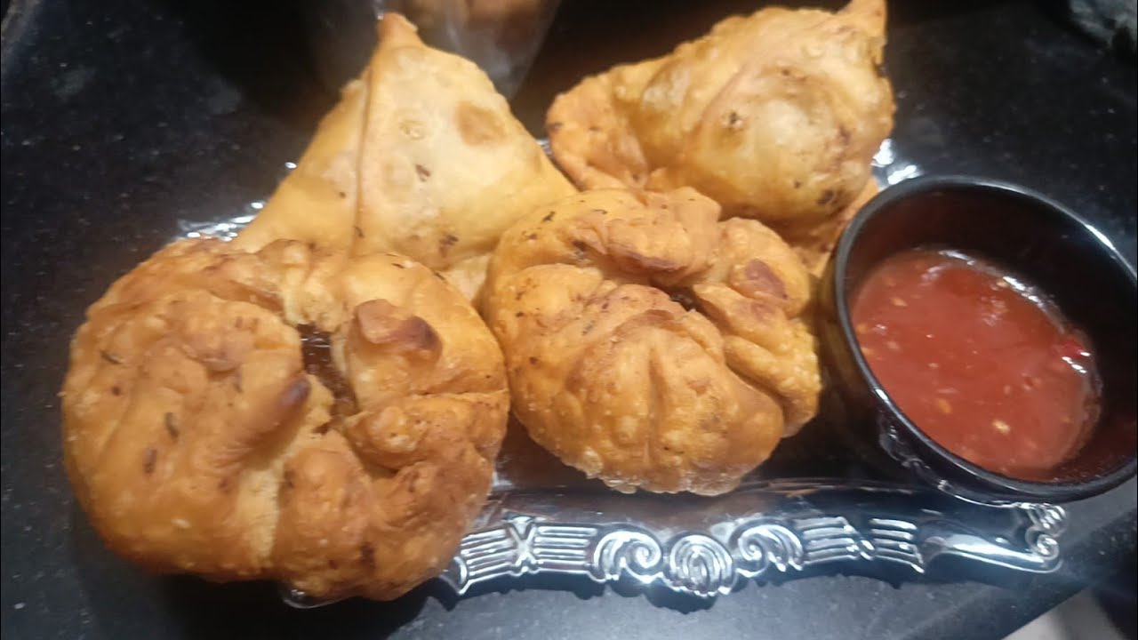 chicken kachori & samosa recipe by saima /Halwai style kachori &samosa ...
