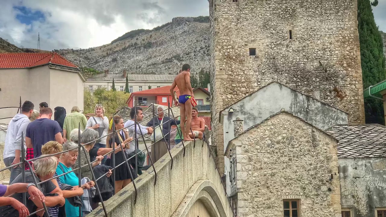 Stari Most (Old Bridge) Divers in Mostar - YouTube