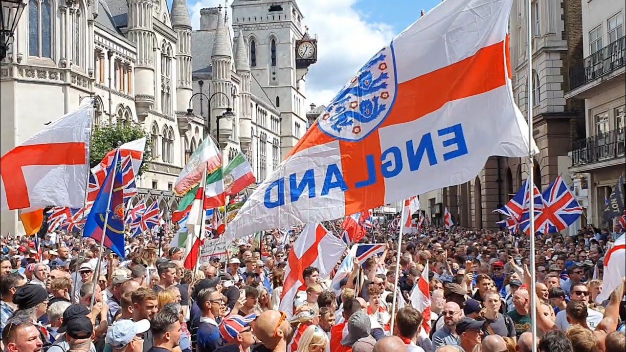 Uniting The Kingdom 27/07/24 London (8) - YouTube