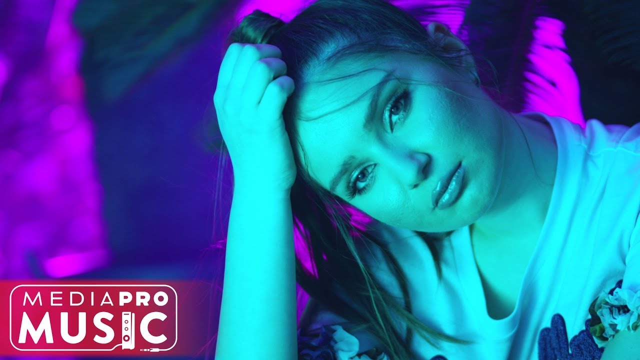 Roxana Cozma feat. Pacha Man - Give Me Love (Official Video) - YouTube