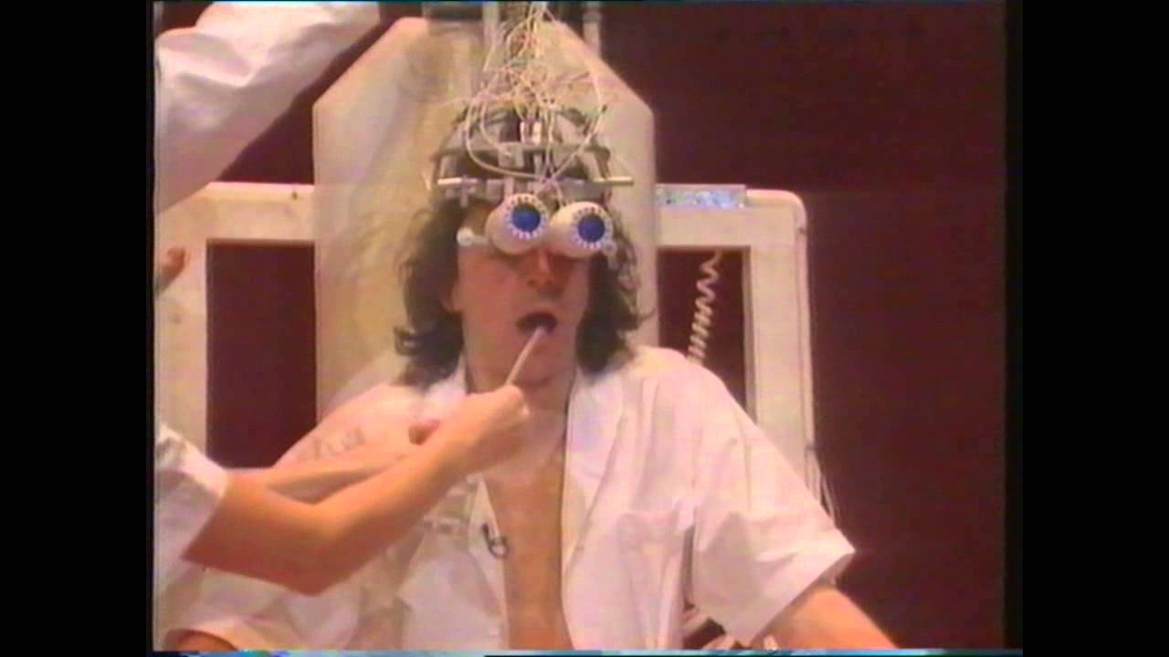 Phil Daniels in A Clockwork Orange stage play BBC 6 O'Clock News 1990 ...