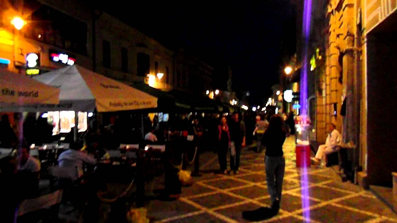 strada republici brasov noaptea.MP4 - YouTube