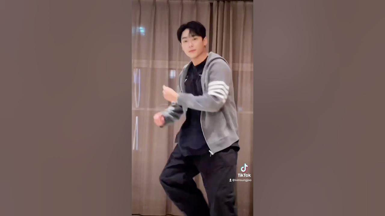 LOVE DANCE~! - YouTube