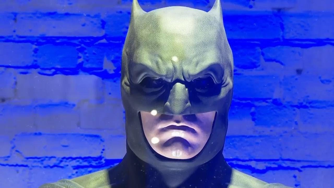 Batman pop-up in London brings costumes and props to fans to celebrate ...