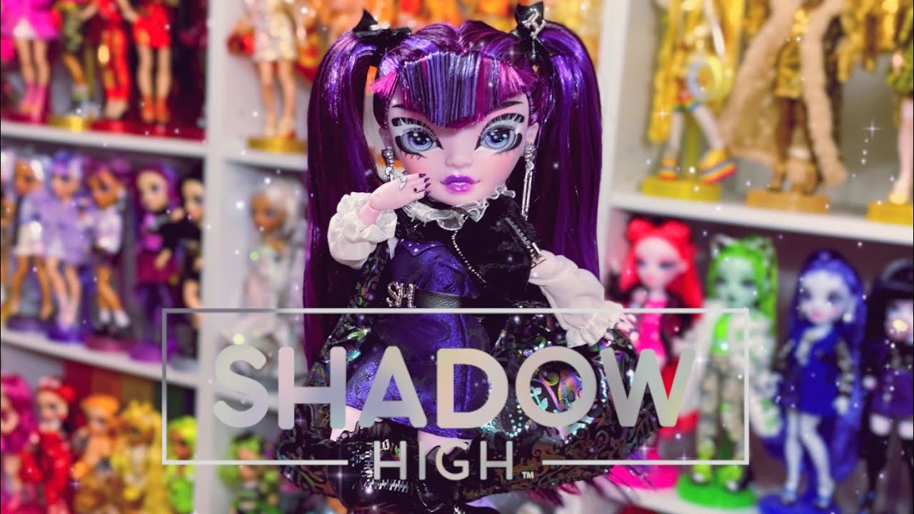 Shadow High Costume Ball Demi Batista Unboxing! - YouTube