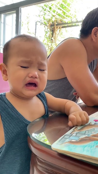 Ba đang Làm Việc Không Cho Bấm Bấm Chọc Chọc Máy Tính Là ảnh Khóc Um Sùm Cả Lên 14m1d Youtube
