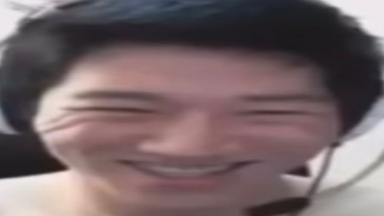 Angry Korean Gamer tries Minecraft - YouTube