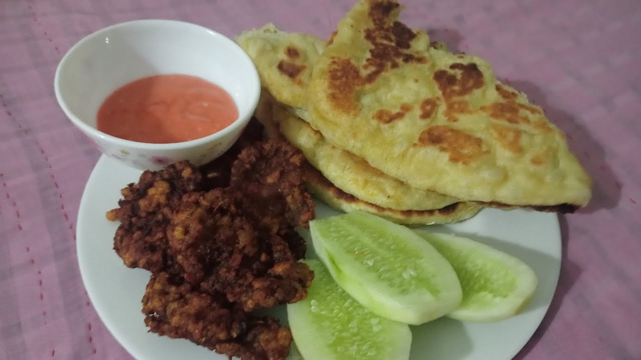 নান পরোটা সাথে চাপ সস নিয়ে জমিয়ে খেলাম চাইলে আপনারা বানাতে পারেন ...