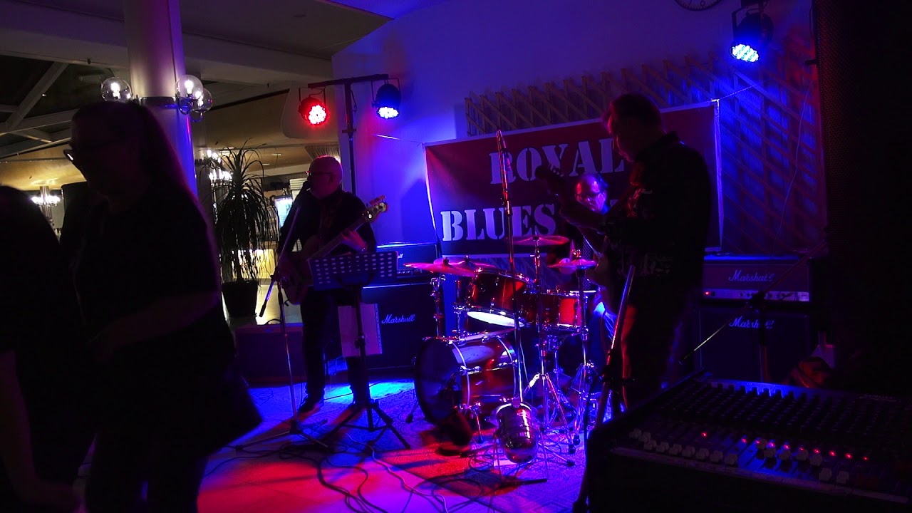 Royal Blues Band plays "Hug You Kiss You" - YouTube