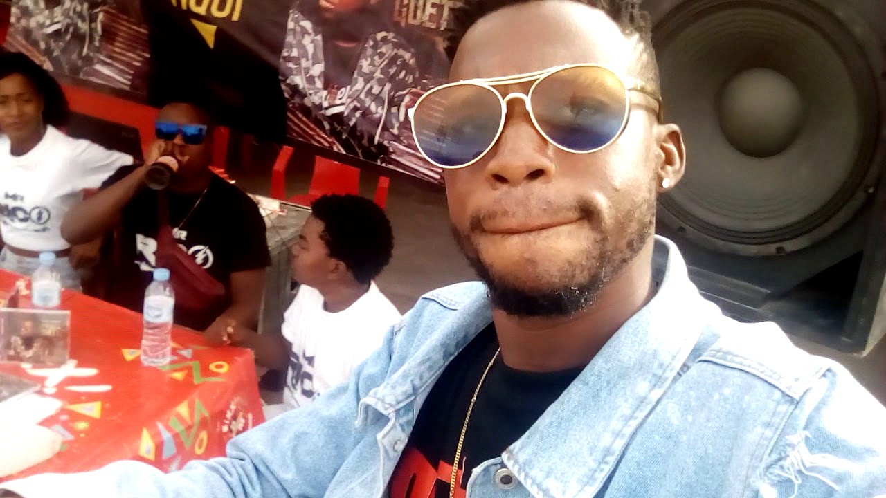 Dj lizzard sg na venda de Cd.s de Mr Rico - YouTube