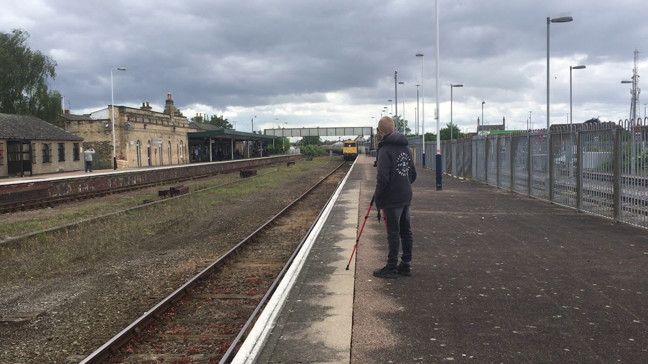20 096 ‘Ian Goddard’ and 20 017 arriving at Boston with a railtour 27 ...