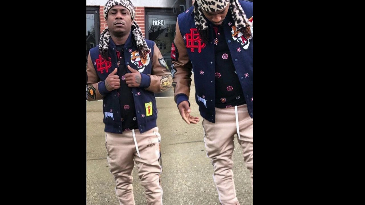 Kingfatman-Tripping On Des Rappers - YouTube