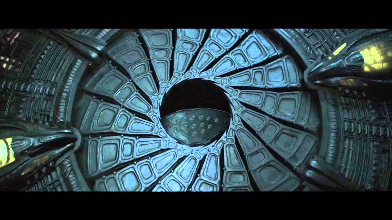 Prometheus - Noomi Rapace es Shaw - YouTube
