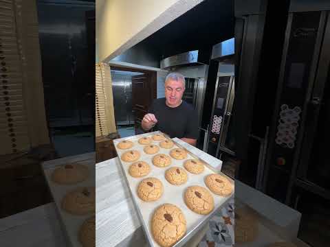 Kapalı Çarşı'da 55 Yıllık Day Day Pastanesi #reklam