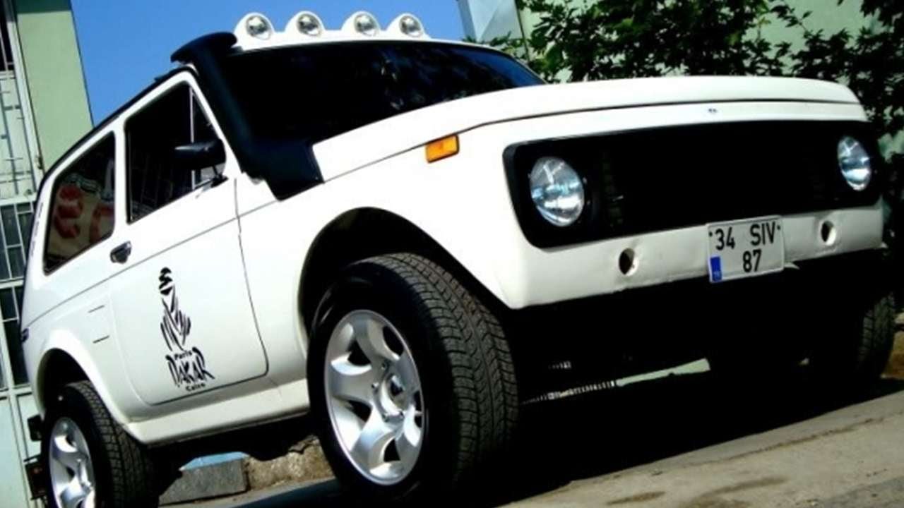 #819. Lada 4x4 Niva 2121 [RUSSIAN AUTO TUNING] - YouTube