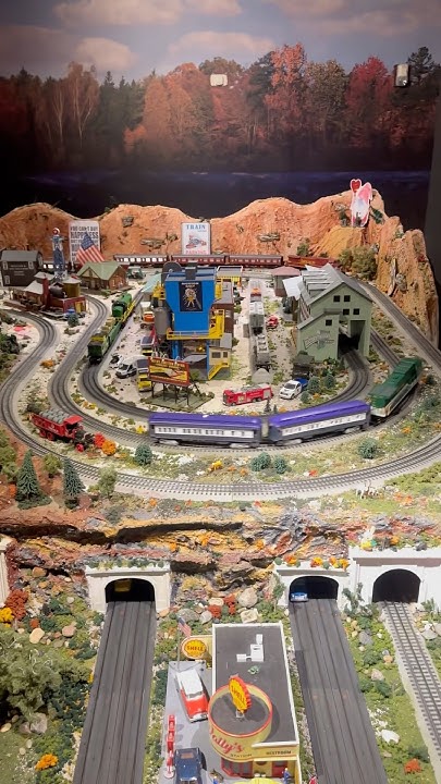 Model Train Gallery @ Union Station - Kansas City 🚂 - YouTube