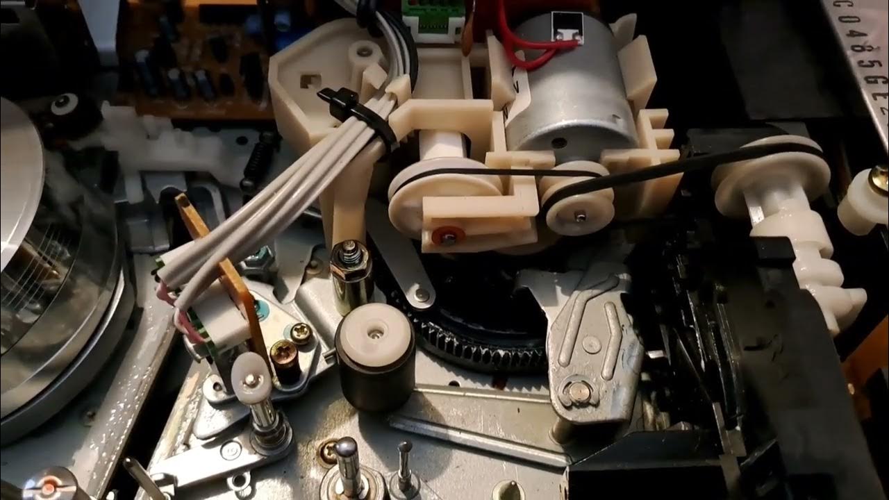 Видеомагнитофон Sharp VC-A63BP. Начало 90ых. - YouTube