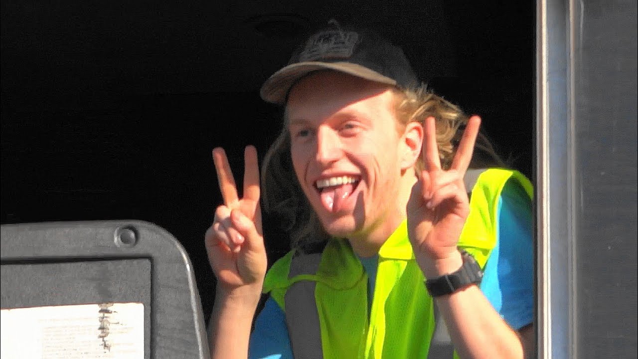 Crazy Conductor Greets Railfans from Norfolk Southern Train - YouTube