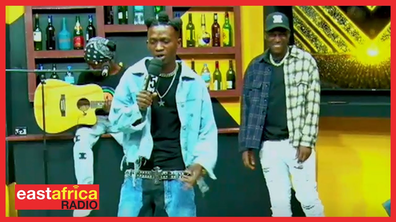 FREESTYLE ZA WIZZY MP AKIICHANA SHOW YA YANGA NA NIKKI MBISHI - YouTube