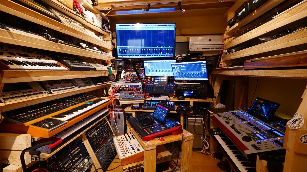 Music Room (EZAS/Synth studio/music studio/Synthesizer - YouTube