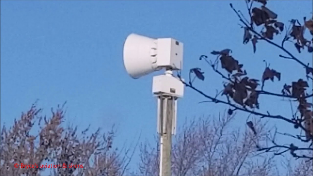 Gibraltar, MI 2001-SRN and Whelen 3016 Siren Tests 12-27-17 - YouTube