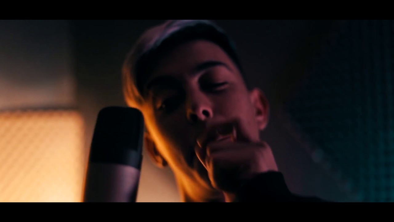 PHILLIP BLUNT - NO MIRES ATRÁS (RNKS SHOT FILMS) - YouTube
