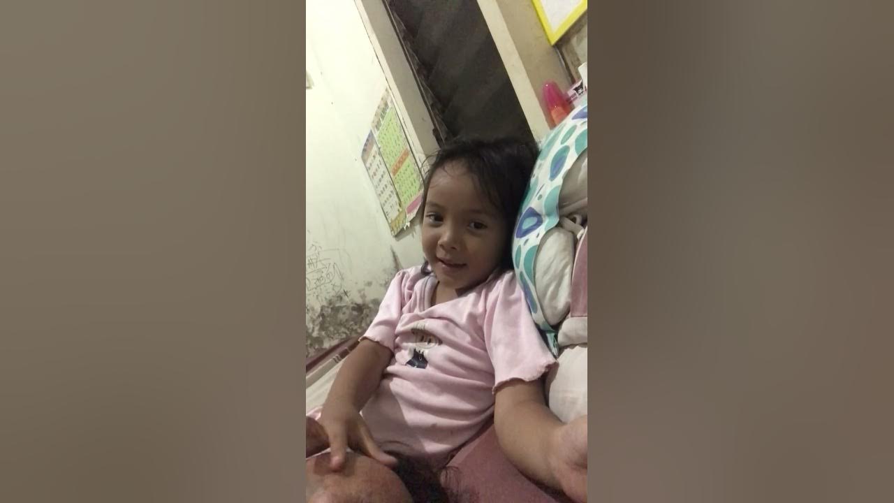 Vlog 615 || Masya alloh, Dede mijitin mamah gaes kasian kecapekan, semoga mamah cepet sehat yah ...