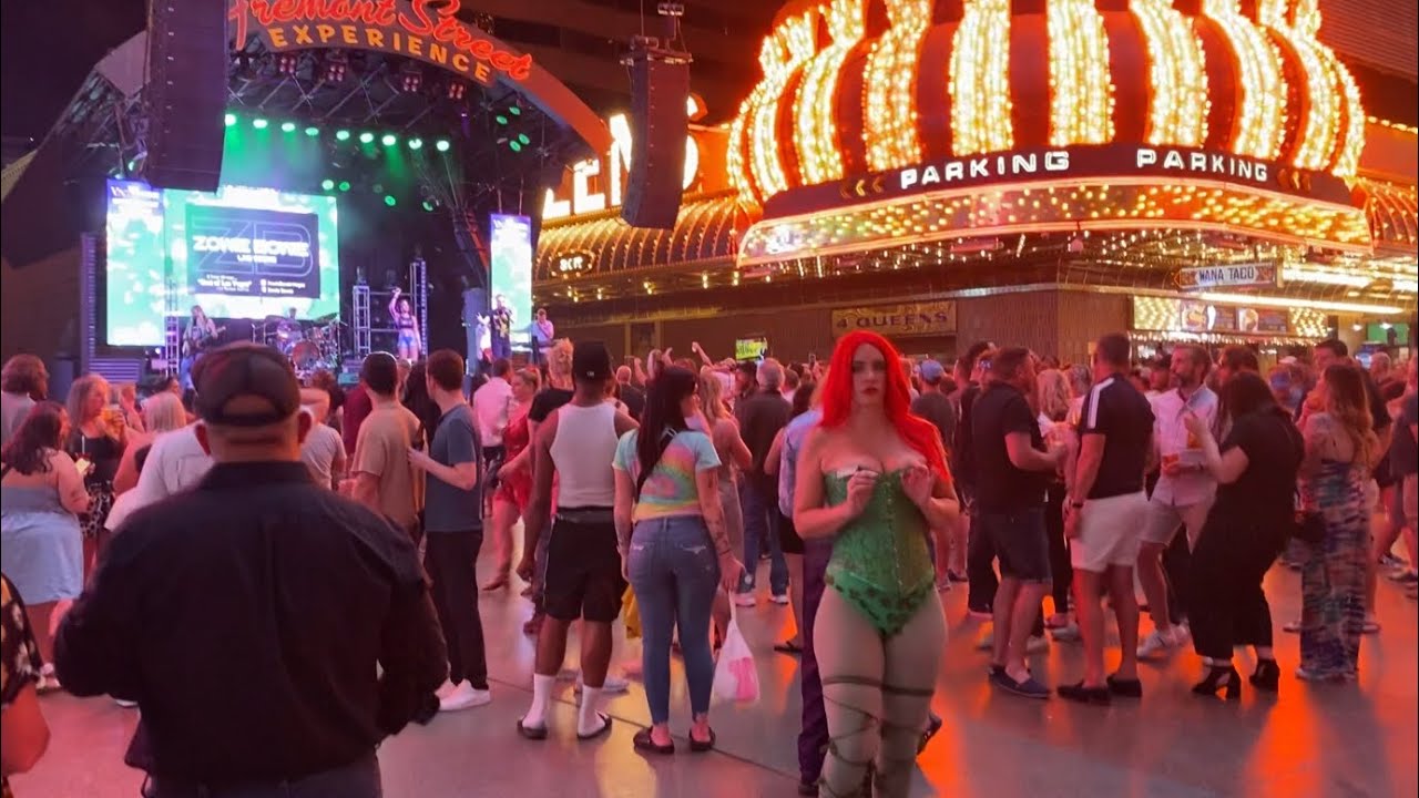 Welcome to the best and the biggest party in the world 😍 - YouTube