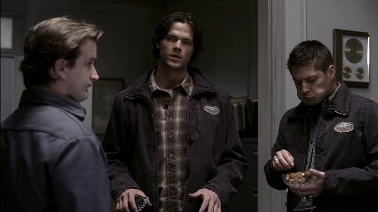Los Winchester Investigan las Extrañas Muertes por Leyendas Urbanas (1/ ...