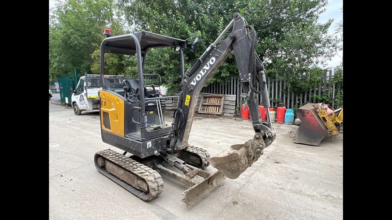 2021 Volvo EC18E Mini Excavator 5425/5 - YouTube