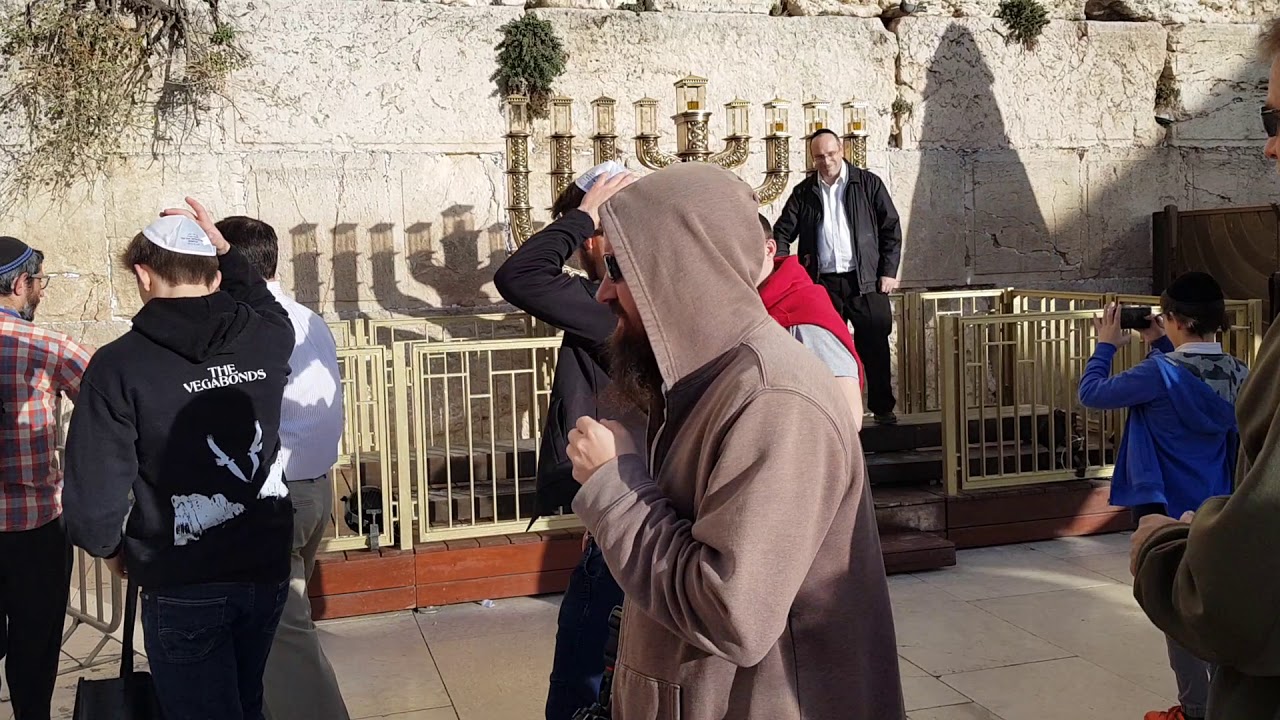 Rabbi Shmuel Rabinowitz, Rabbi of the Western Wall (Wailing Wall) at ...