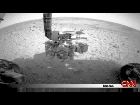 Worm on Mars? - 火星のミミズ? - YouTube